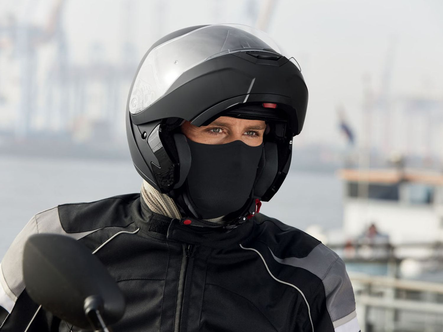 Helmunterzieher Motorrad (OSNL/OSCZ/OSPL/OSSK)