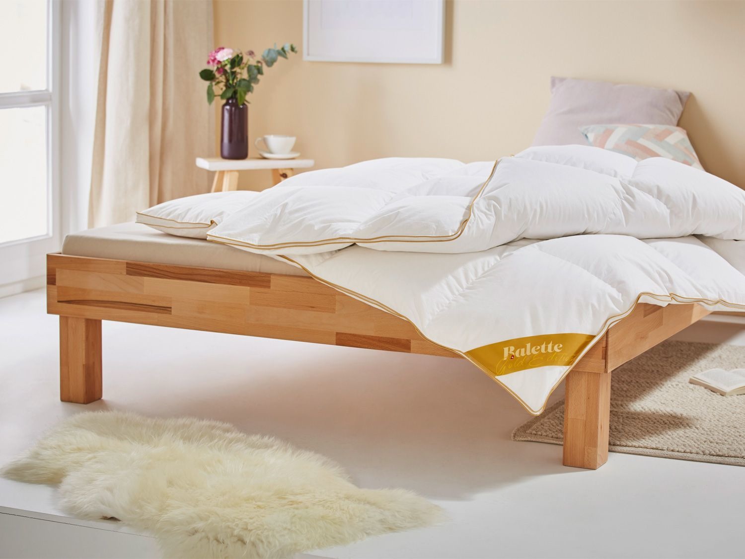 Balette Deluxe Gansedaunen Kassettenbettdecke Gold Edition Warm