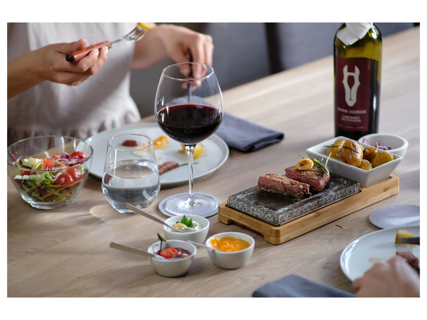 Heißer Stein Set, mit Bambus-Servierplatte | LIDL